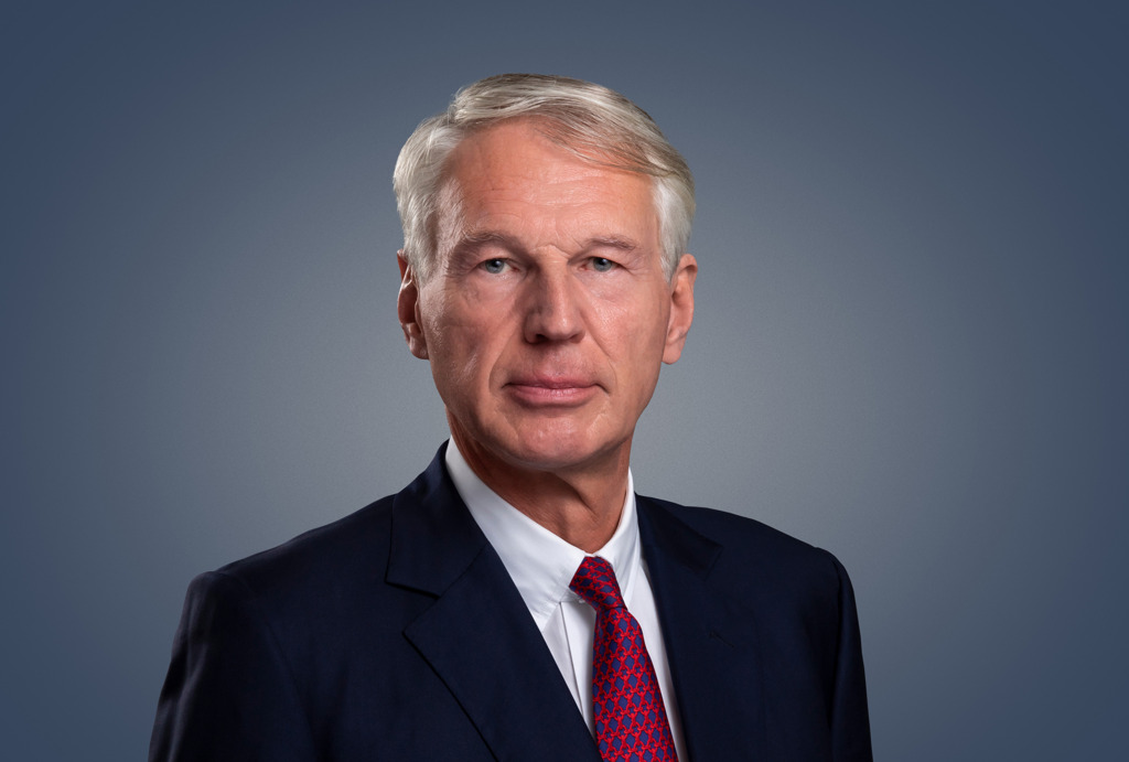 Starting signal for the entry phase